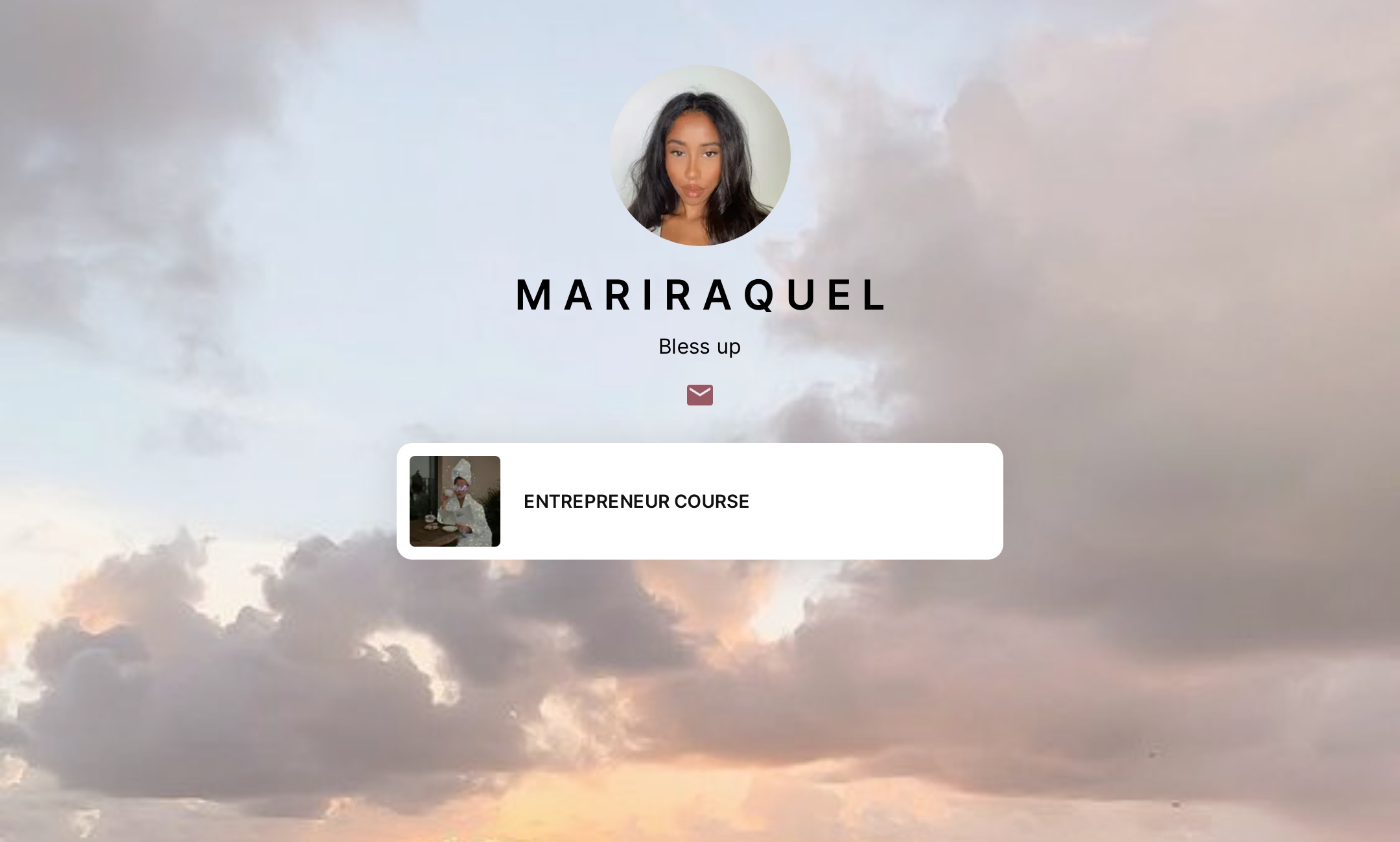 M A R I R A Q U E L's Flowpage